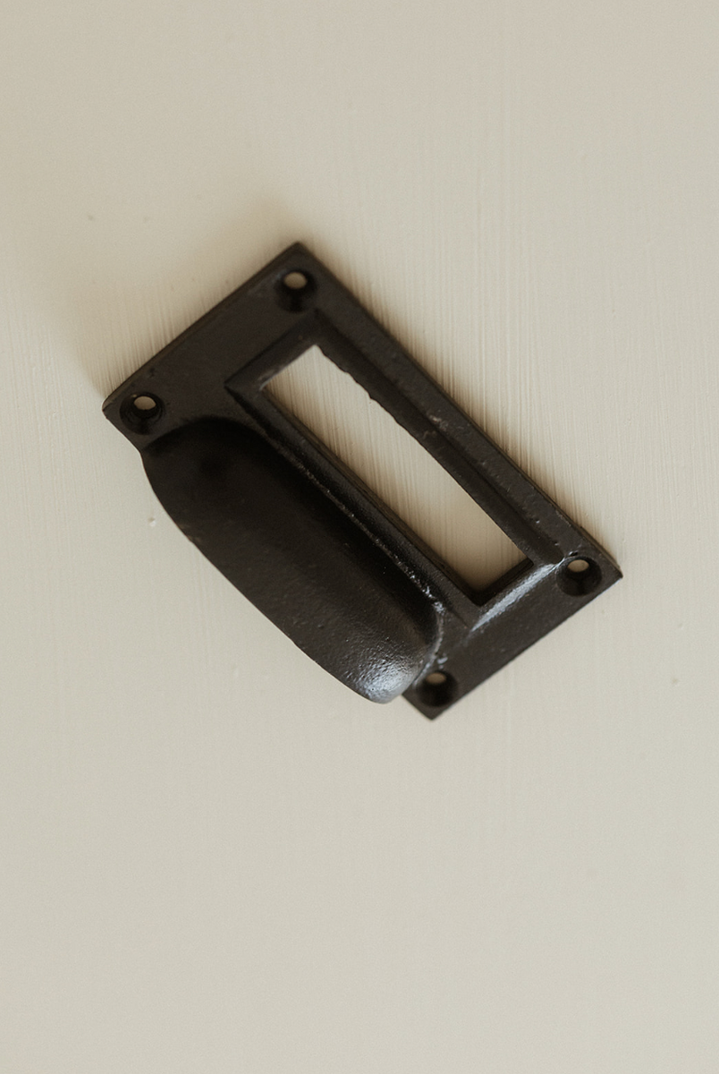Callaly Cast Iron Frame Pull Handle – Home Luxe Co